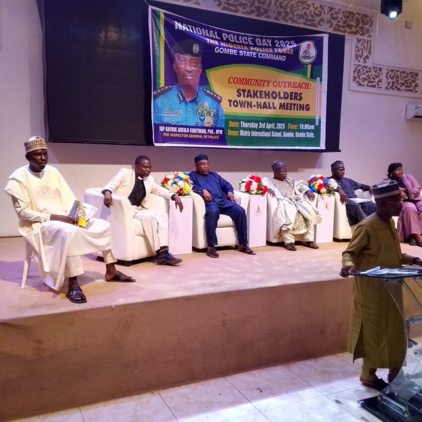 Nigeria Police Force Holds Stakeholders' Town Hall Meeting in Gombe to ...