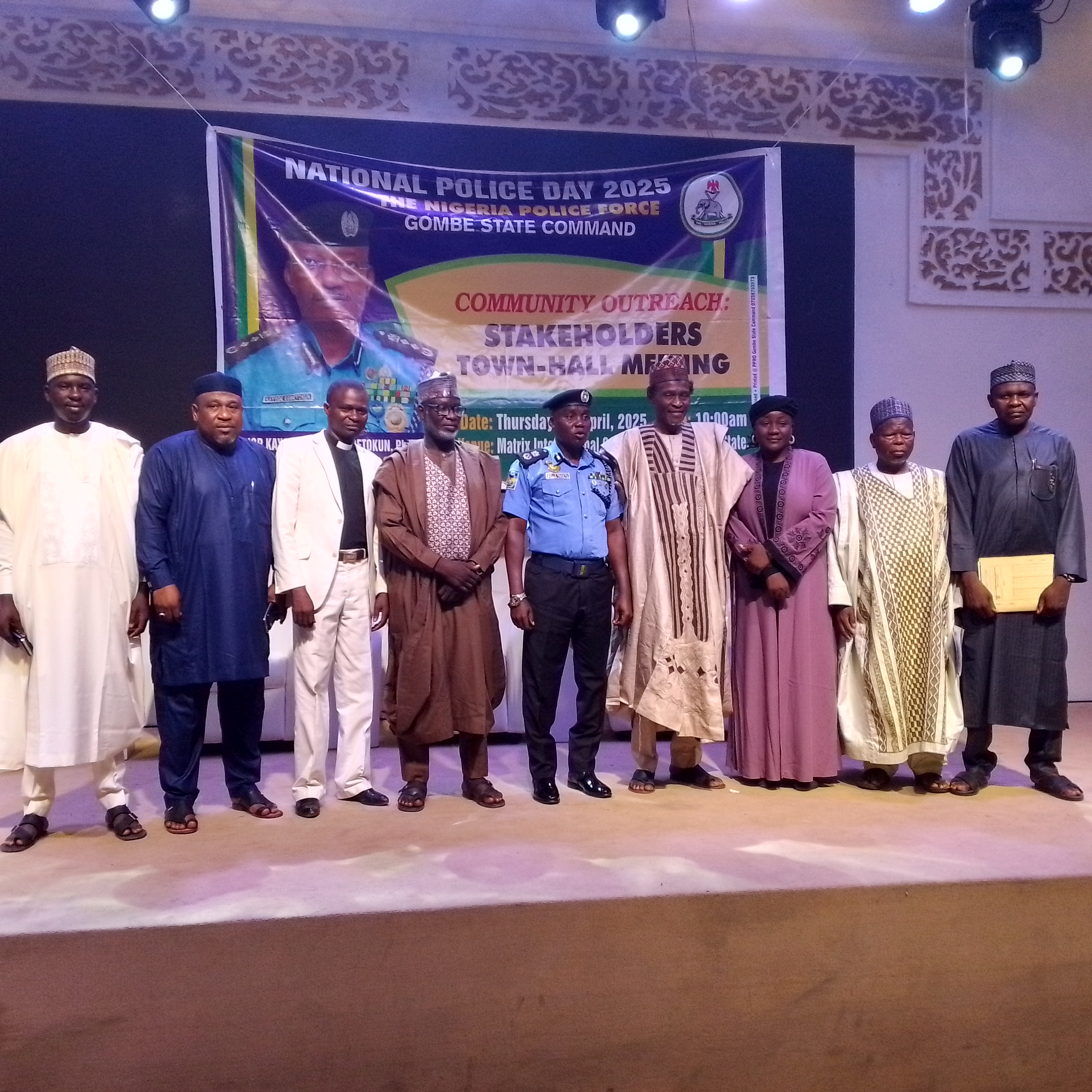 Nigeria Police Force Holds Stakeholders' Town Hall Meeting in Gombe to ...